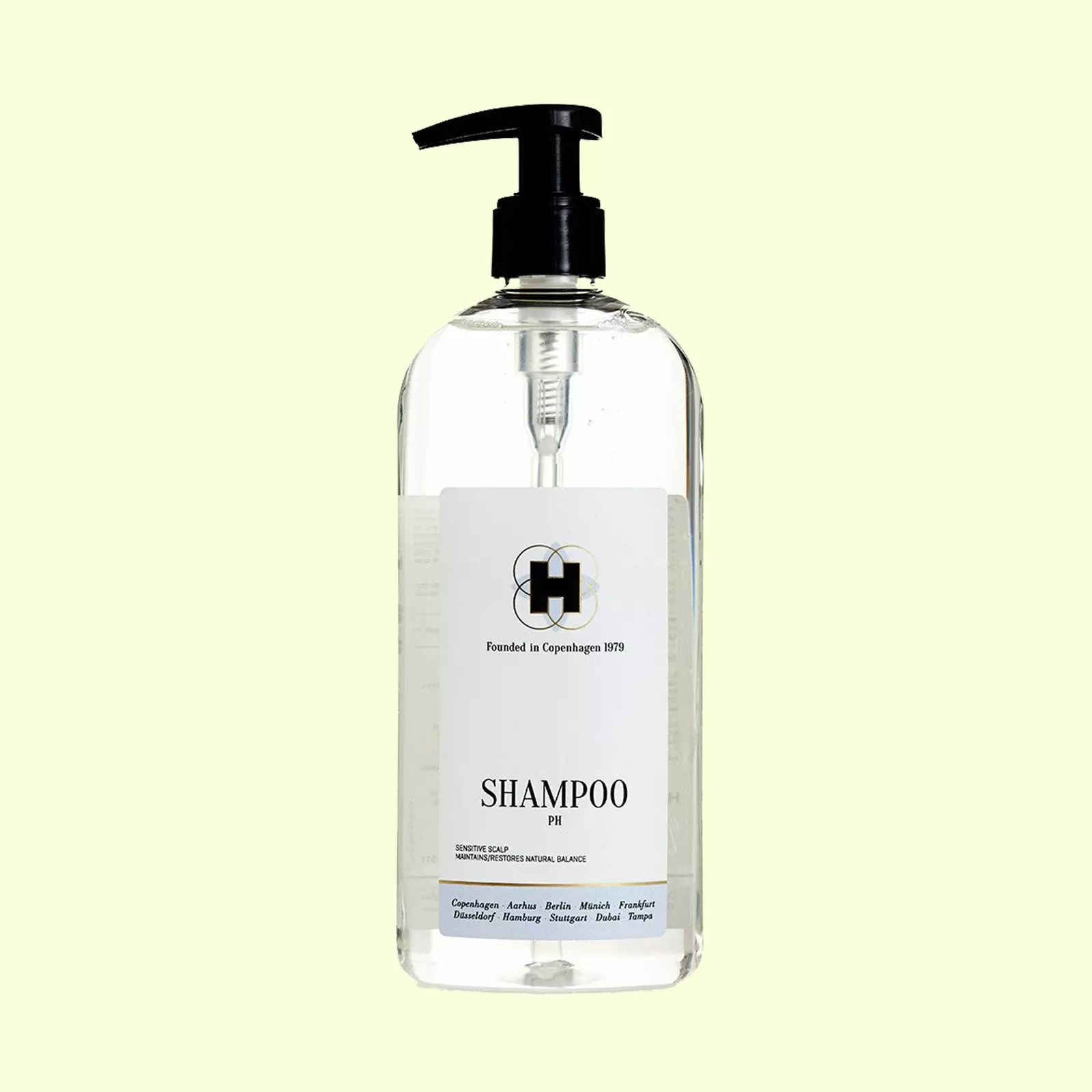 Prent bevat dalk Bottle Shaker and Shampoo