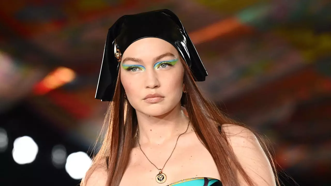 Gigi Hadid Nyaéta Brunette Mahal Henteu Langkung