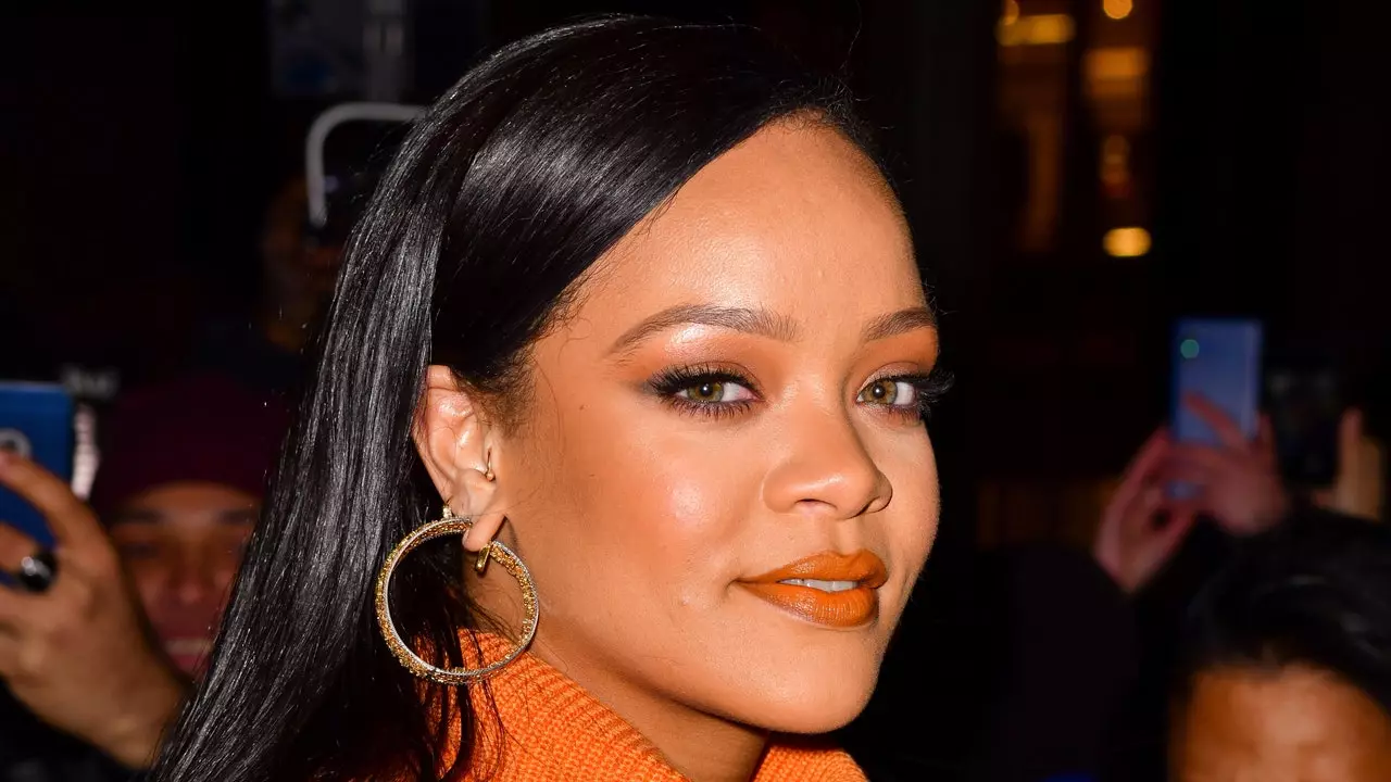 Blink and You'll Miss Rihanna's Baby-Pink Mullet yn This Savage x Fenty Ad