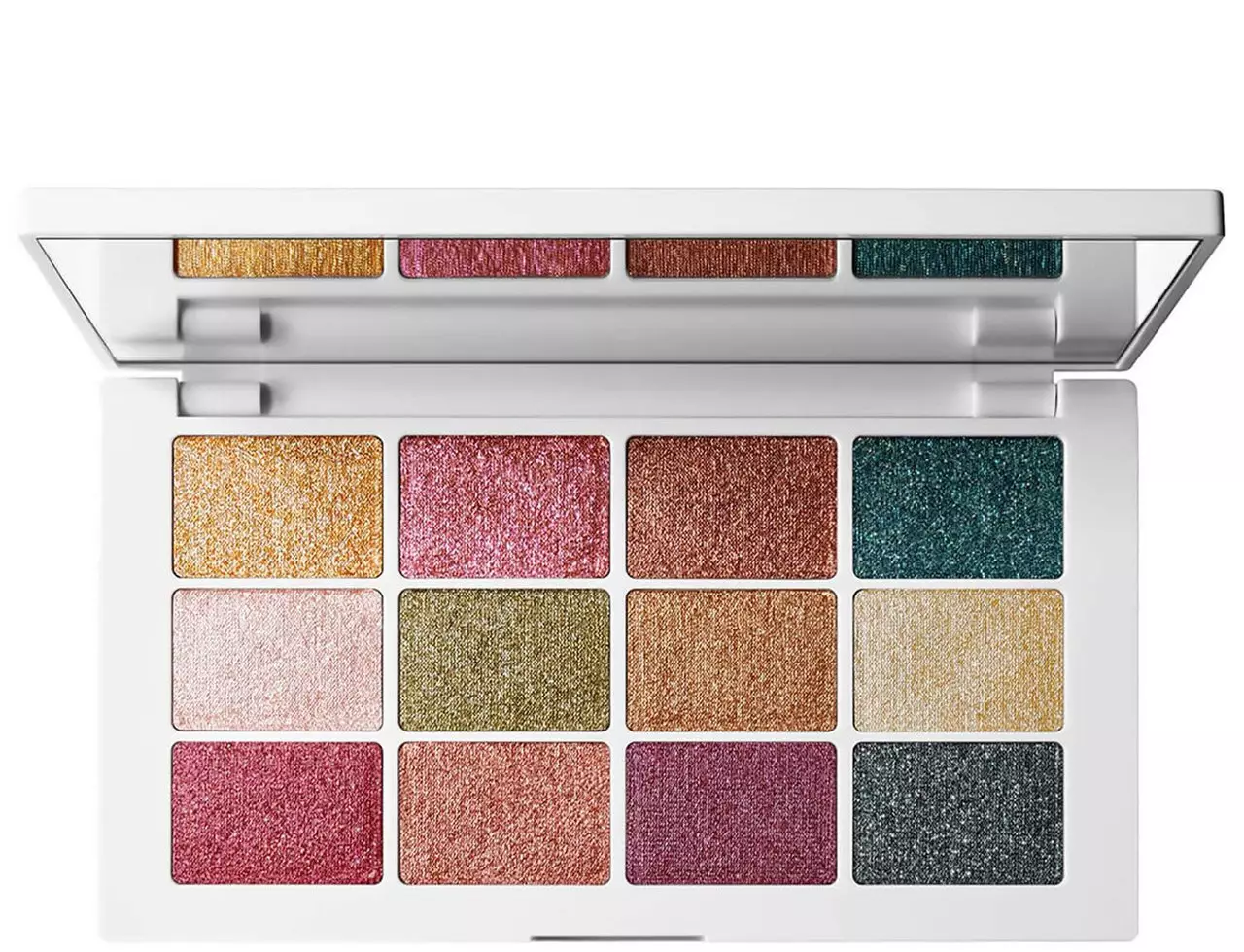 Макияж от Mario Metallics Palette на белом фоне.