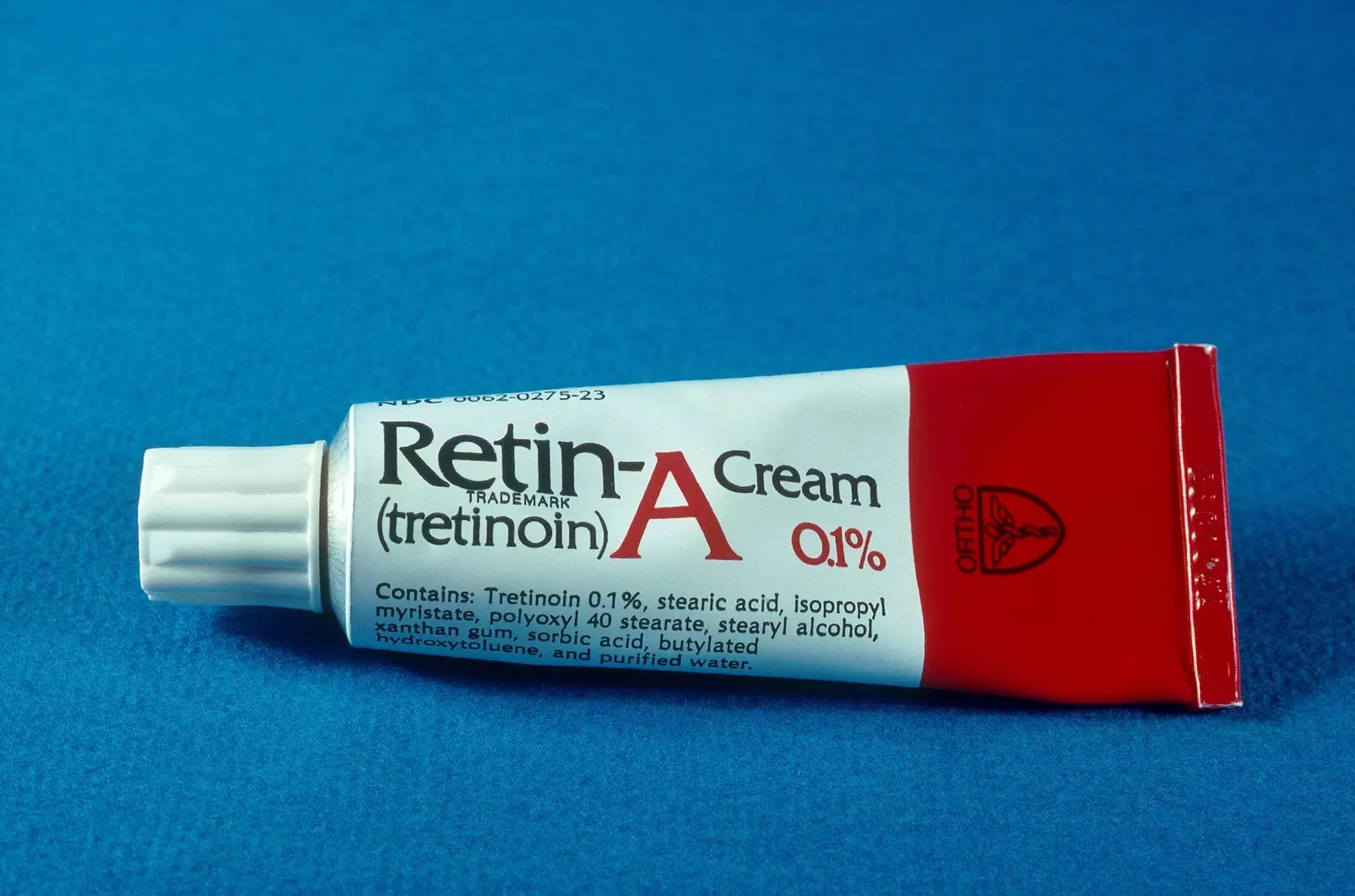 Onyonyo dị nso nke tube ọgwụ ọgwụ otutu ndenye ọgwụ RetinA