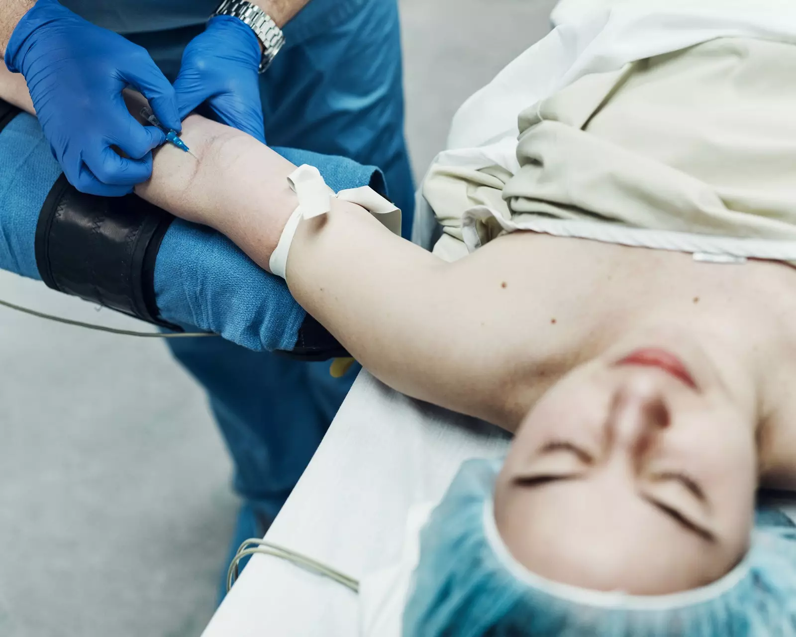 fotos del proceso de rinoplastia para la vida de allure.com en columna de plástico