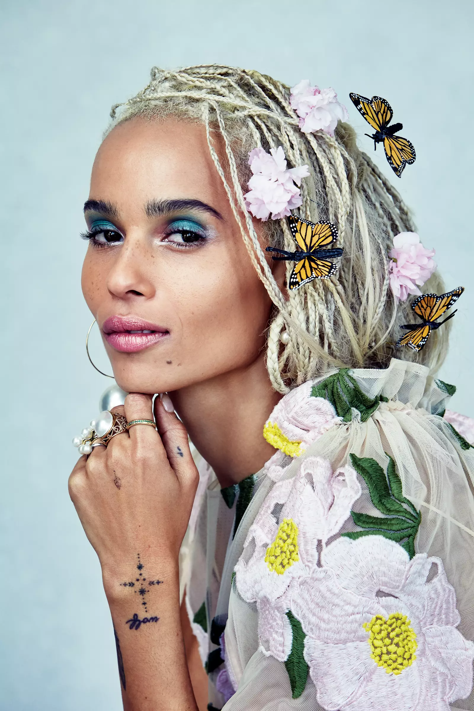 Allure маусым 2017 Cover Zoe Kravitz